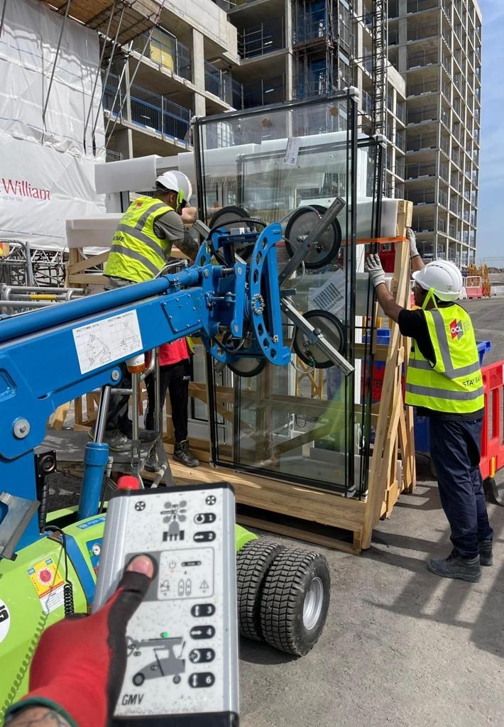 Smart glass lifting with Winlet - Winlet